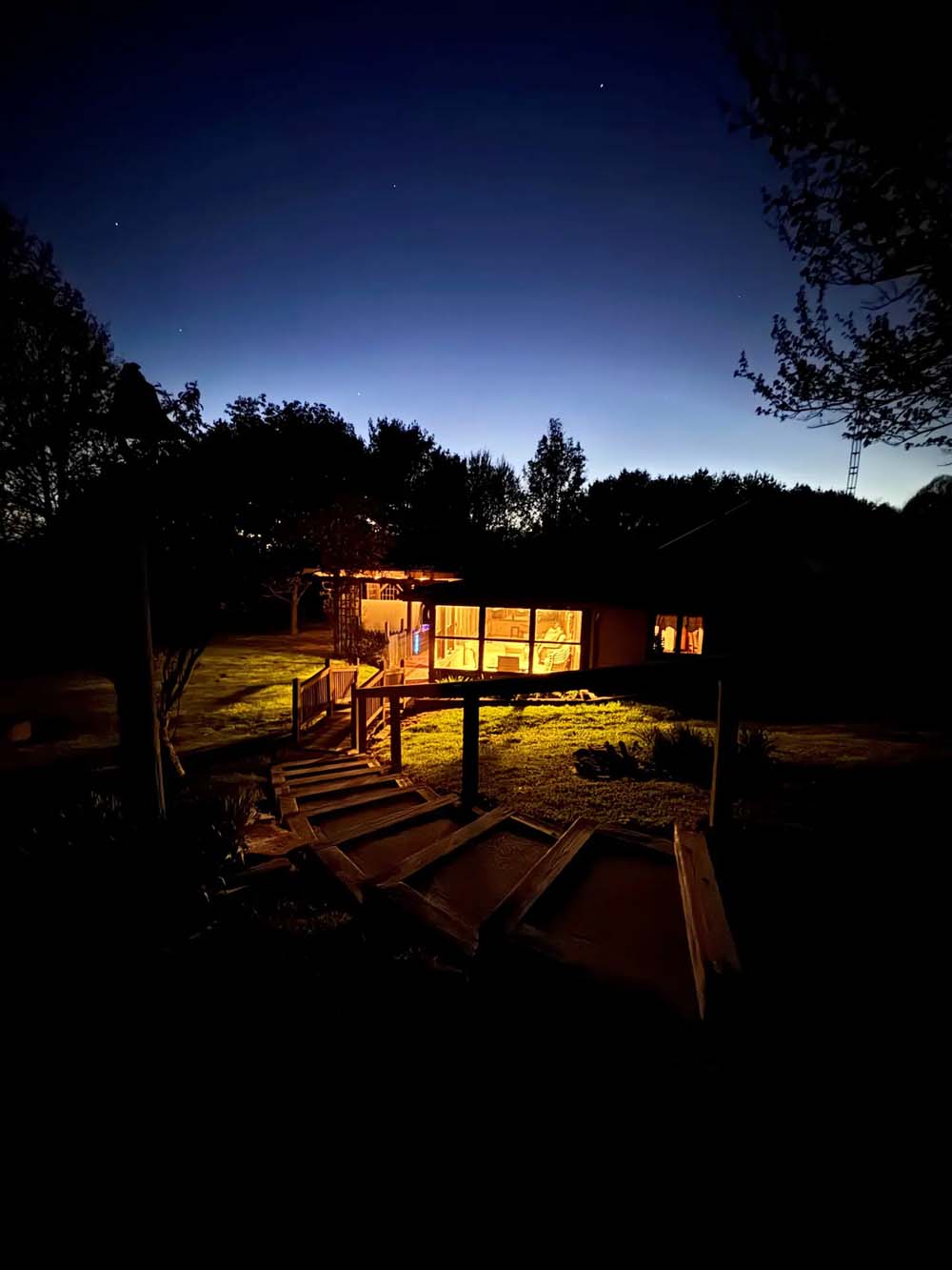 Hillside Hideaway Lodge at Timberline Cabins Rentals at Atwood Lake ...