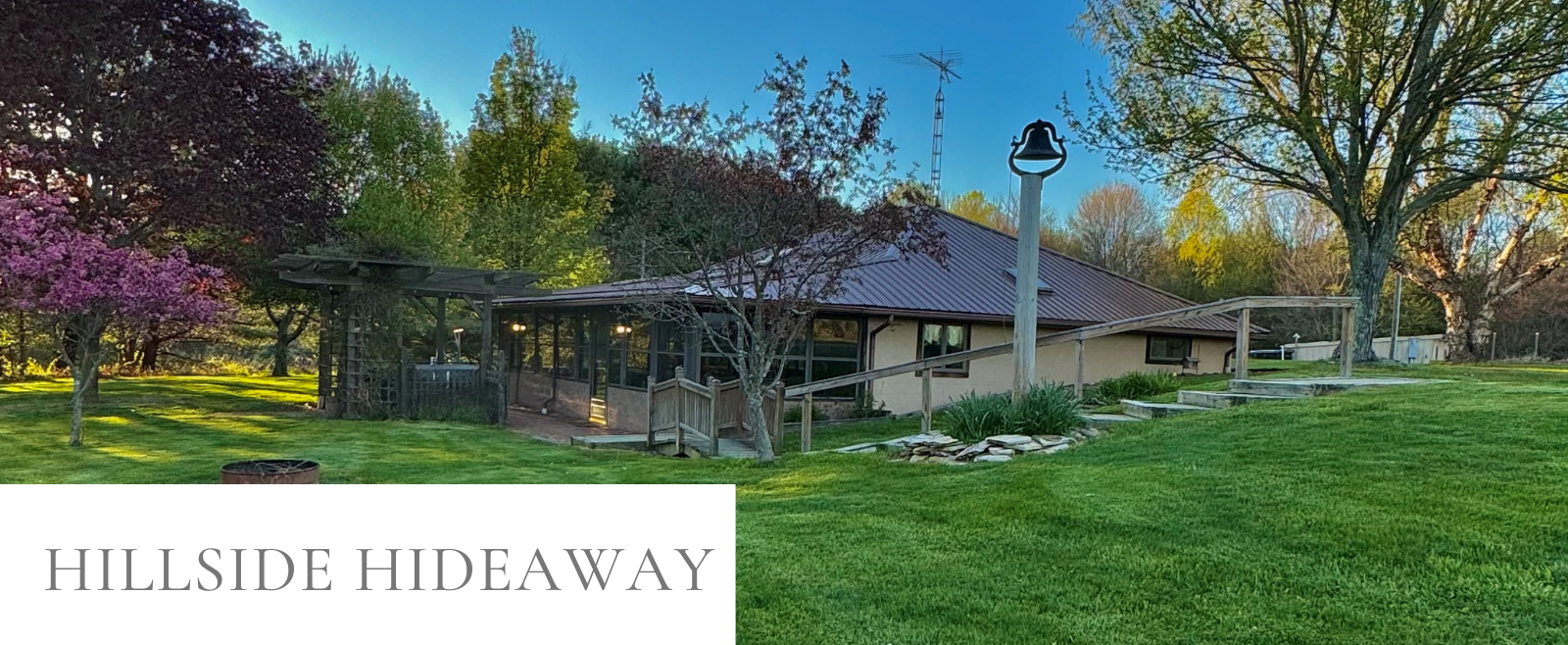 Hillside Hideaway Lodge at Timberline Cabins Rentals at Atwood Lake, Magnolia, Ohio 44643